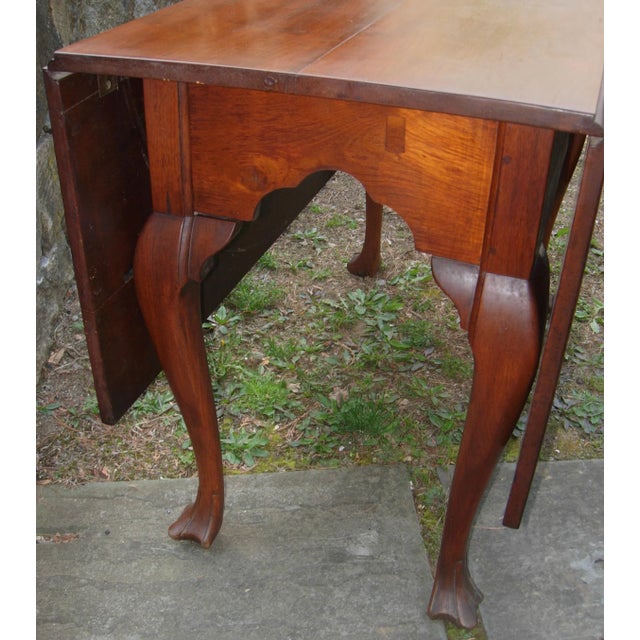 18th Century Pennsylvania Walnut Drop Leaf Table | Chairish