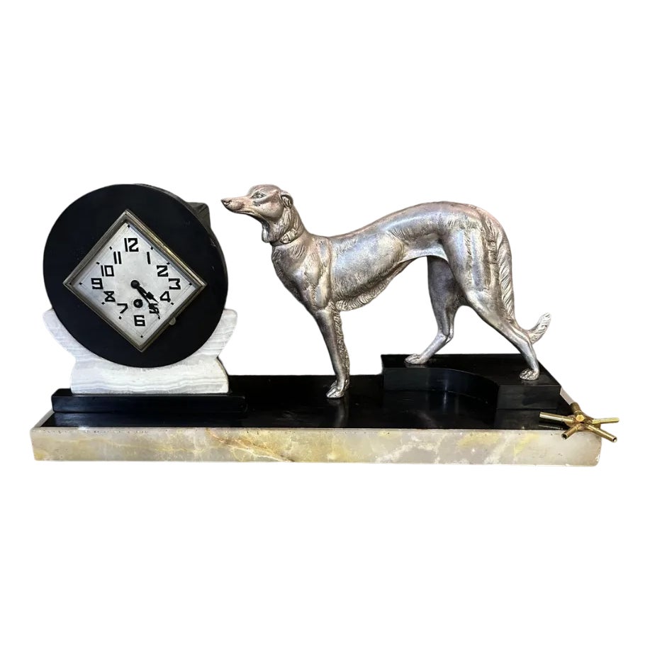 greyhound clock