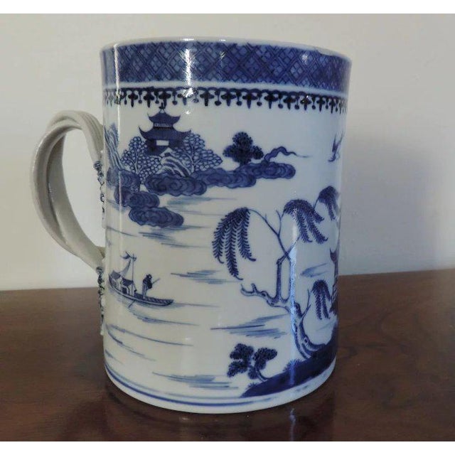 18th Century Chinese Export Blue & White Porcelain Nanking Pattern ...