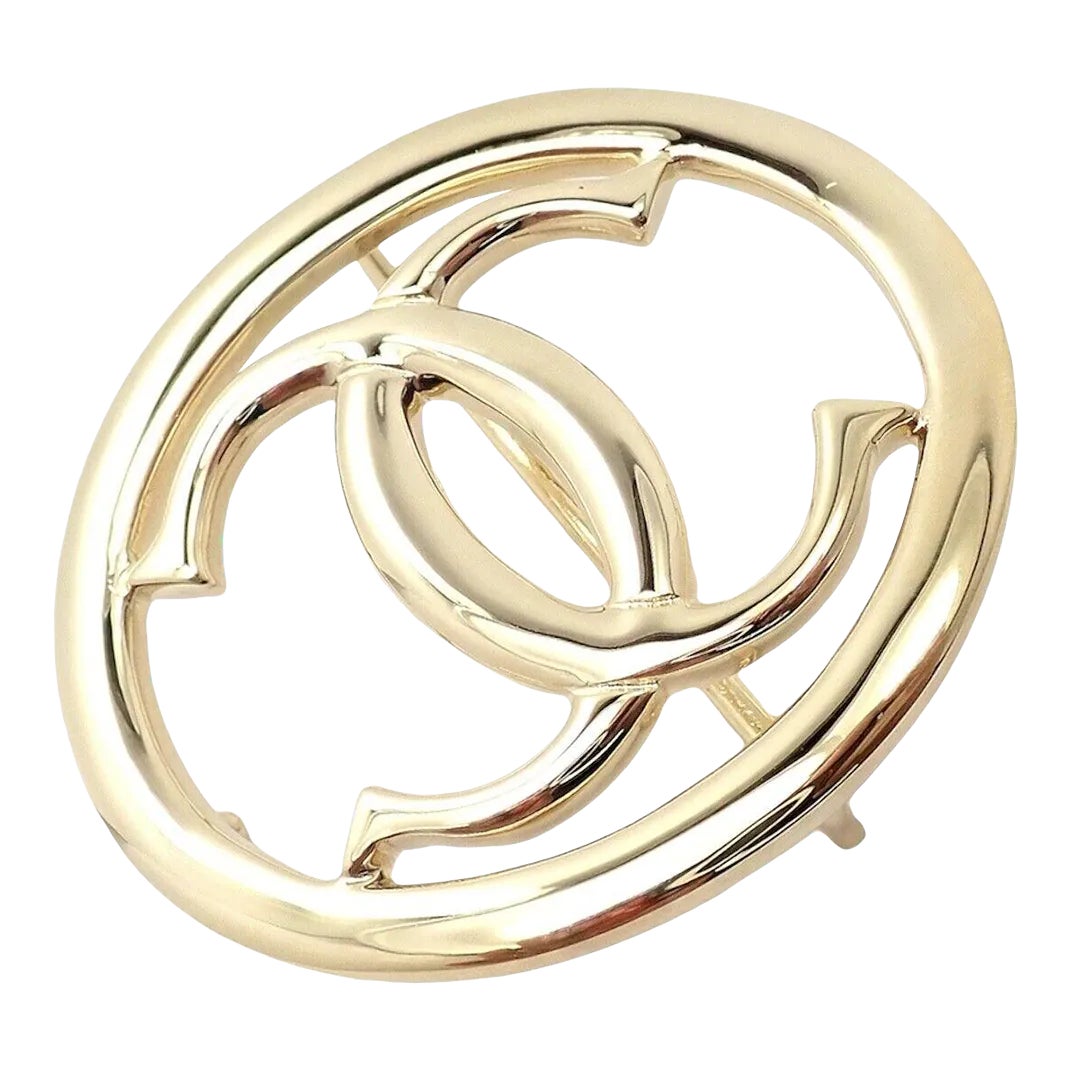 Cartier 18k Yellow Gold Signature Classic Large Double C Belt Buckle ...