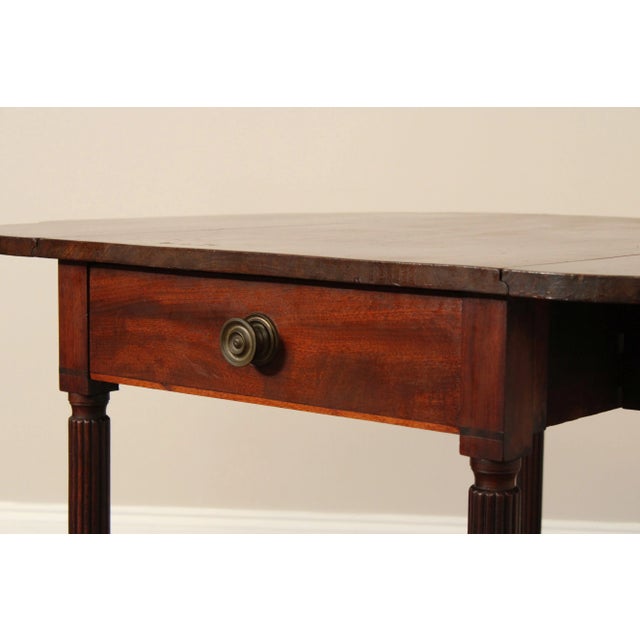 Antique American Federal Period Mahogany Pembroke Side Table | Chairish
