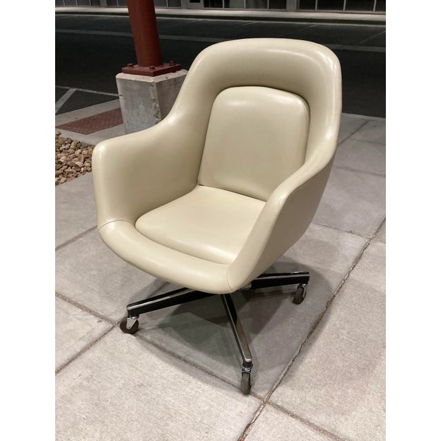 Executive Leather Desk Chair Max Pearson for Knoll International | Chairish