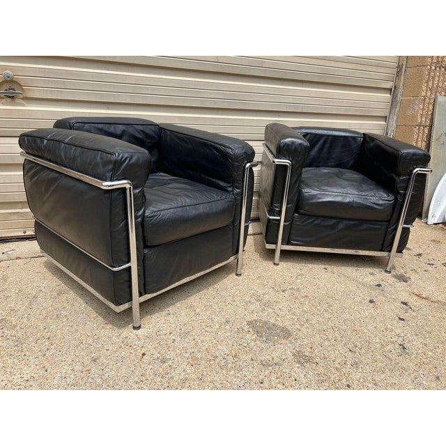 Mid 20th Century Pair of Vintage Lc2 Style Lounge Club Living Room ...