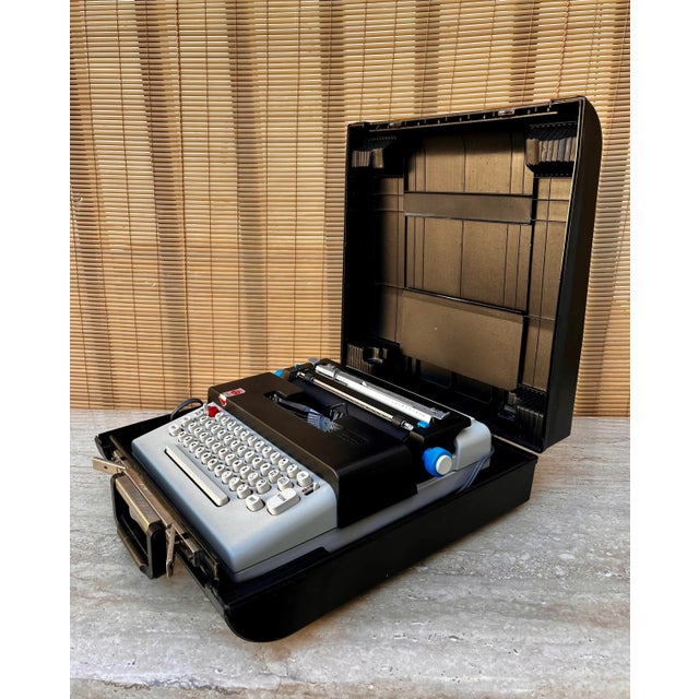 Vintage Olivetti Lettera 36 Portable Typewriter Designed by Ettore ...