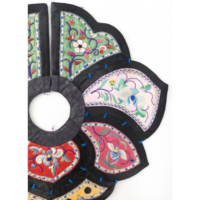 19th Century Chinese Chinoiserie Silk Embroidered Child's Robe Collar ...