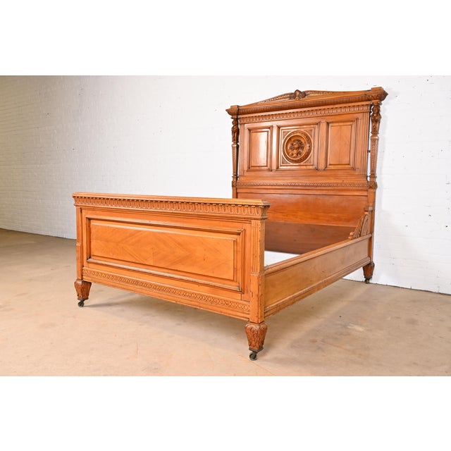 1890s Antique Victorian Attributed to Horner Carved Walnut Full Size ...