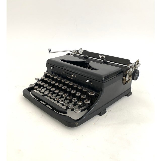 Royal Typewriter W/ Case | Chairish