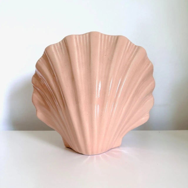 1960s Hyalyn Pottery Clamshell Pale Peach Vase 438 Made in Usa | Chairish