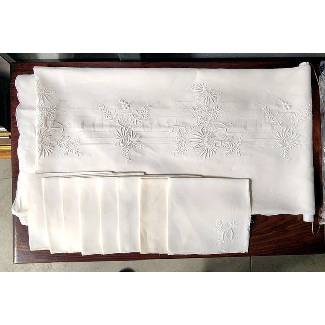 Beautiful Vintage Chinese Embroidered Fine Linen Tablecloth W/8 ...