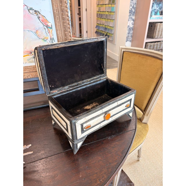 Mid 20th Century Small Horn Box | Chairish