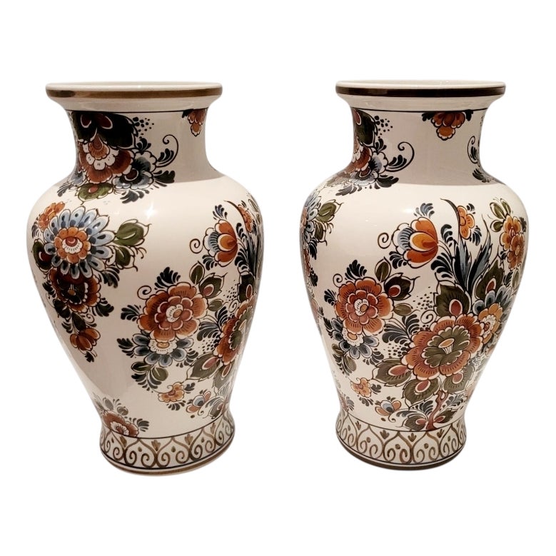 Polychrome Hand-Painted Delft Vases from Plateelbakkerij Flora, Gouda ...