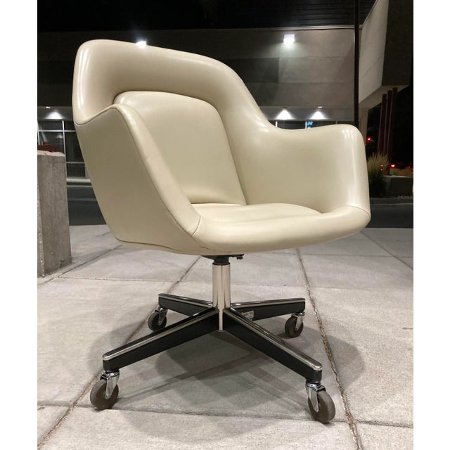 Executive Leather Desk Chair Max Pearson for Knoll International | Chairish