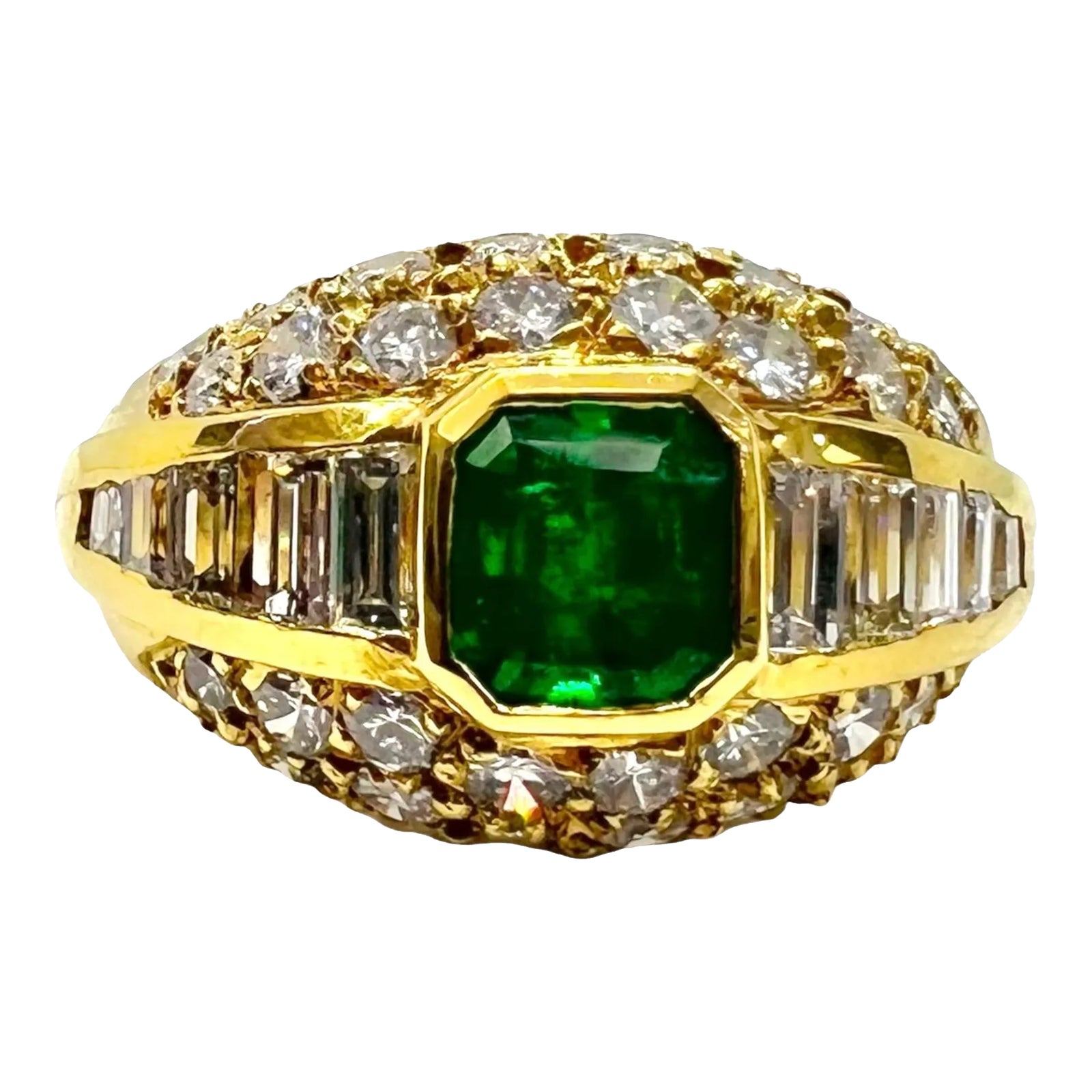 Sophia D. 18K Yellow Gold Emerald Cardinal Ring Size 6.5 | Chairish