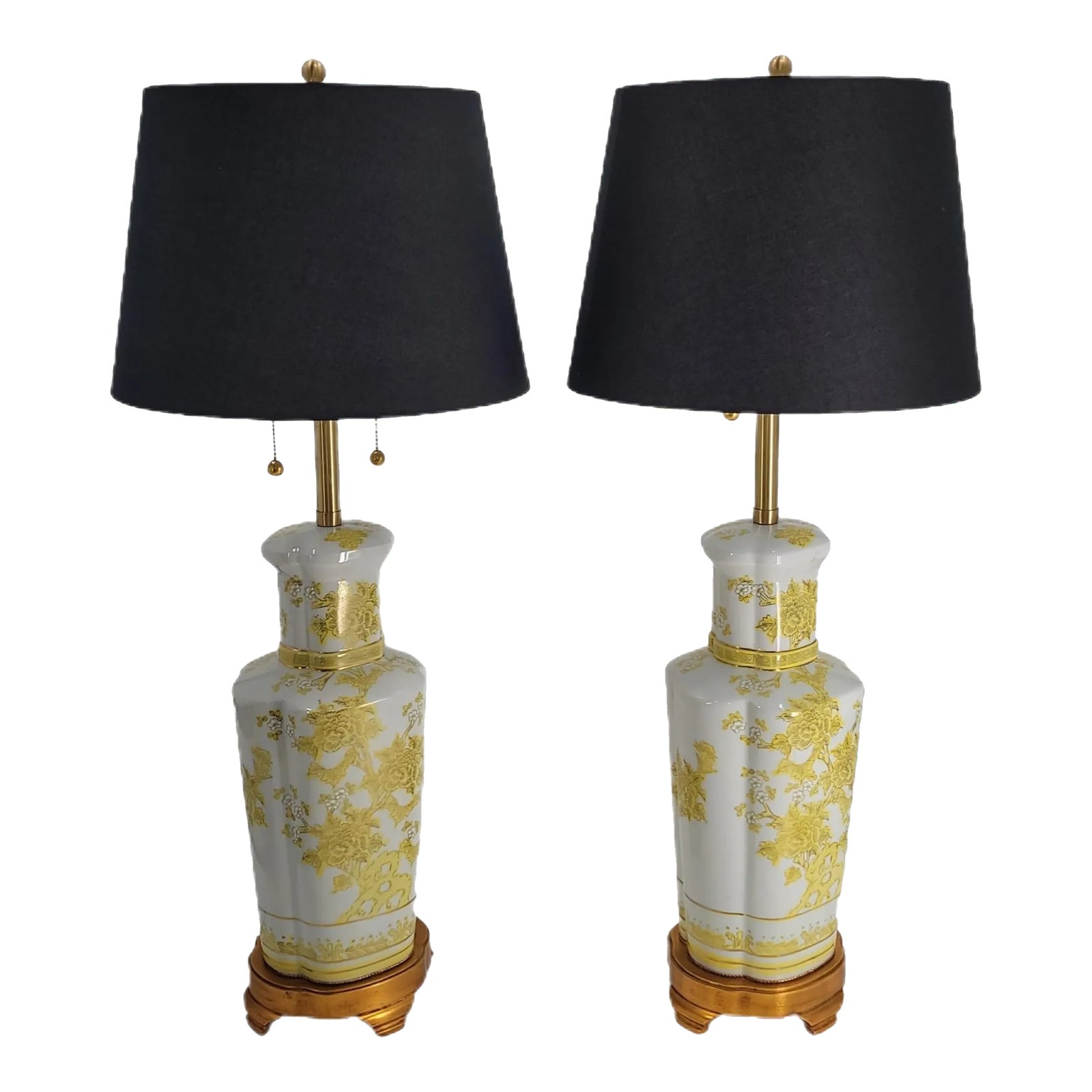 Pair of Mid 20th Century Imari Porcelain Lamps by the Marbro Lamp ...