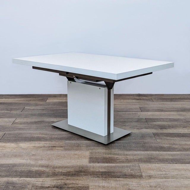 BoConcept Milano Modern Extendable Dining Table | Chairish