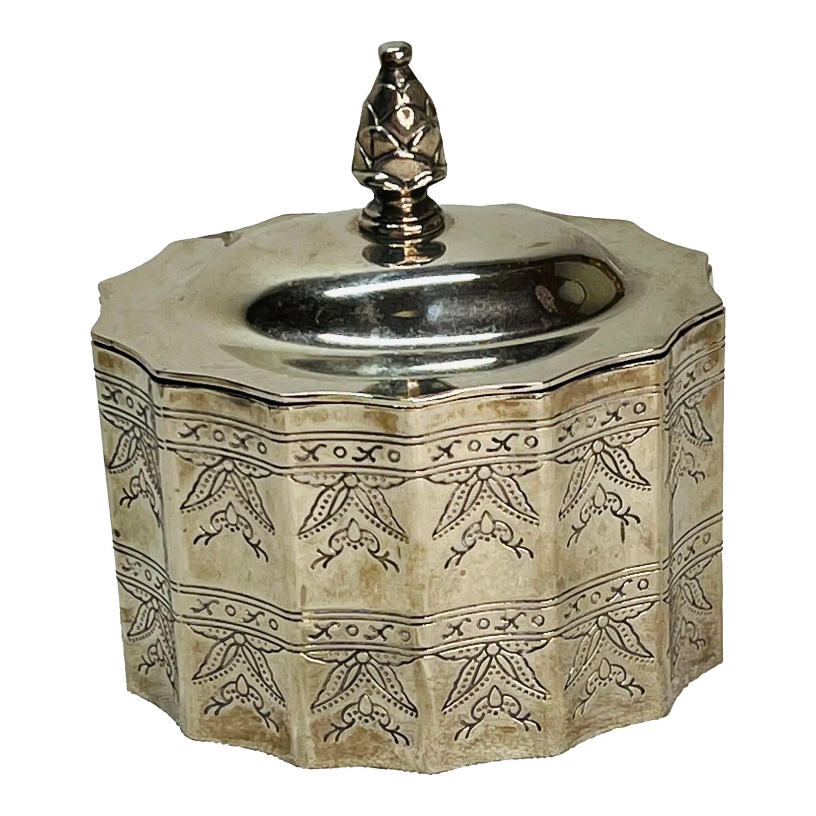 Godinger Silverplate Scalloped Shape Lidded Box | Chairish
