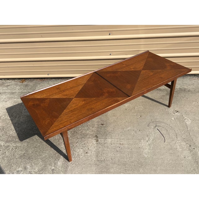 Mid-Century Modern walnut rectangular coffee table | Chairish