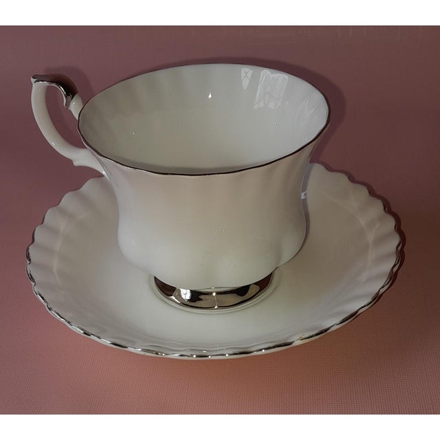 1960s Royal Albert Chantilly Bone China 5 Tea Cups and 5 Saucers ...