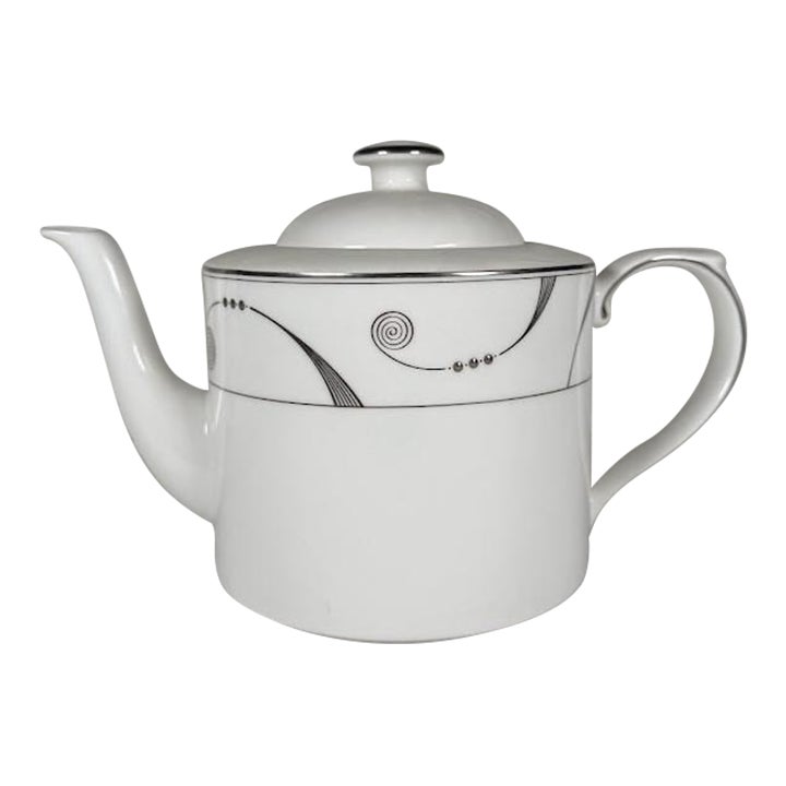 Royal Doulton Trendsetter Fine Bone China Teapot & Lid – Modern Scroll ...