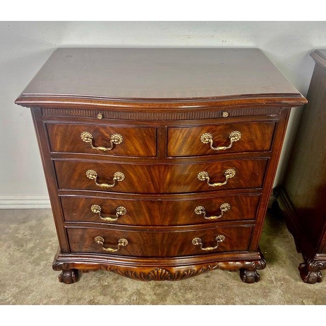 Pair of Heritage Federal Style Chests of Drawers | Chairish