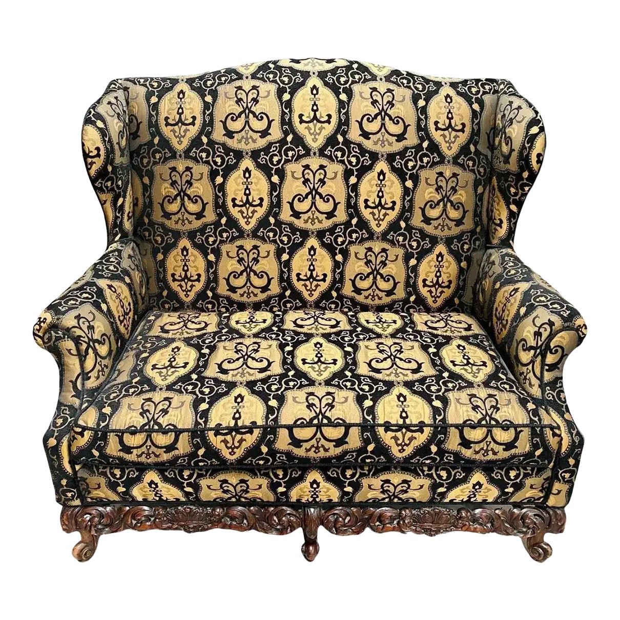 Italian Rococo Revival Style Settee or Sofa With Heraldic Motif in ...