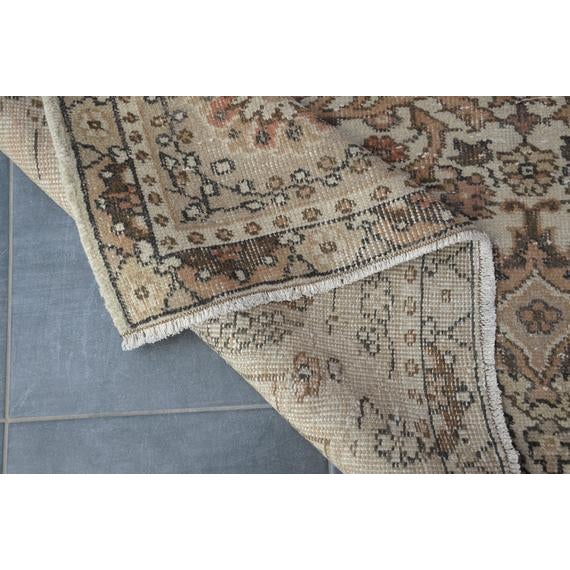 1960s Vintage Turkish Rug - 5′5″ × 9′6″ | Chairish