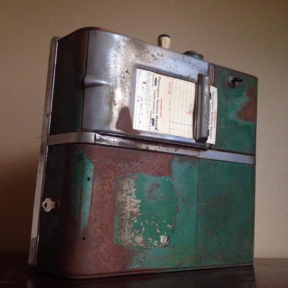 Antique Manual Cash and Receipt Machine | Chairish