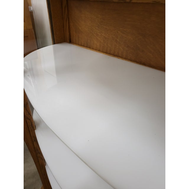 Early 20th Century Antique Curved Glass Lion Head Display Cabinet With ...