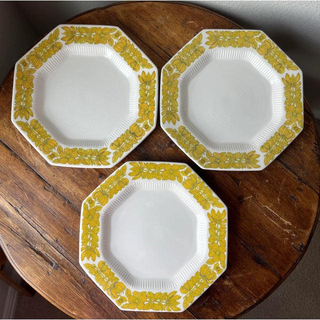 Set of 6 1970s Yellow Bouquet Independence Ironstone Octagonal Dinner ...
