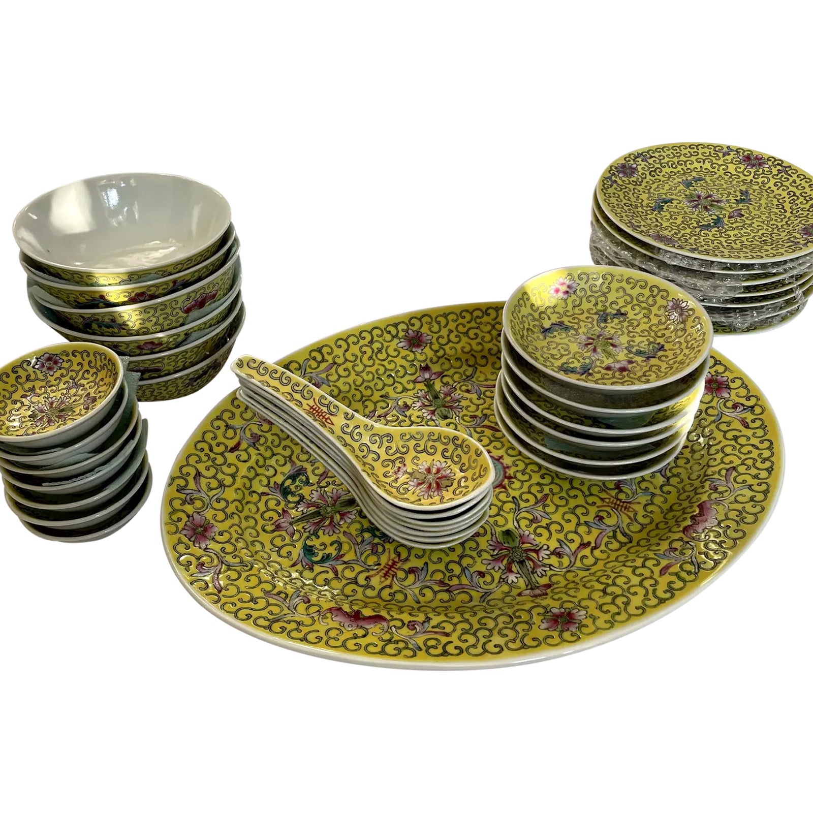 Vintage Chinese Dinner Set- 36 Pieces | Chairish
