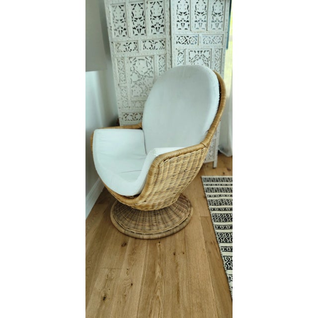1970s Vintage Mid Century Natural Wicker Swivel Pod Chair | Chairish