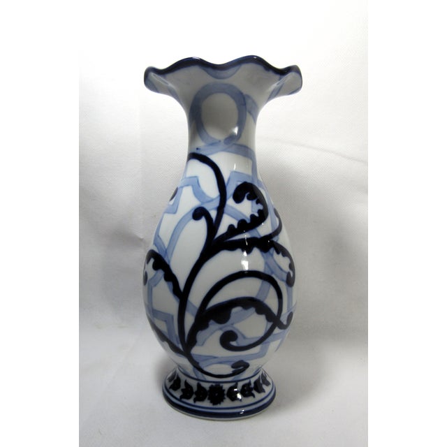 Vintage Bombay Co Blue White Ceramic Vase | Chairish