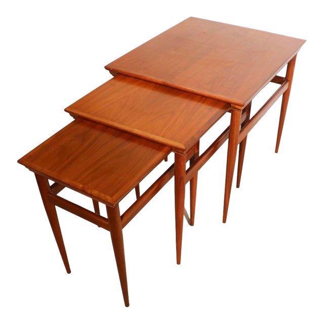 Mid Century Nesting Tables by Heritage | Chairish