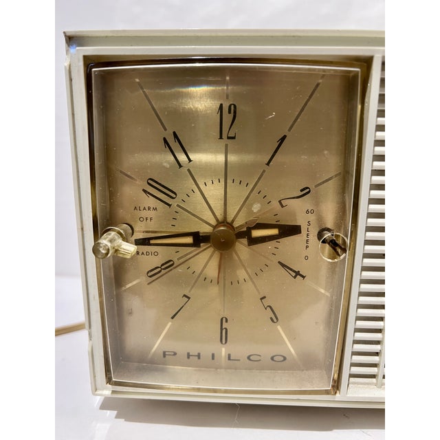 Vintage Mid Century Philco Clock Radio - Works | Chairish