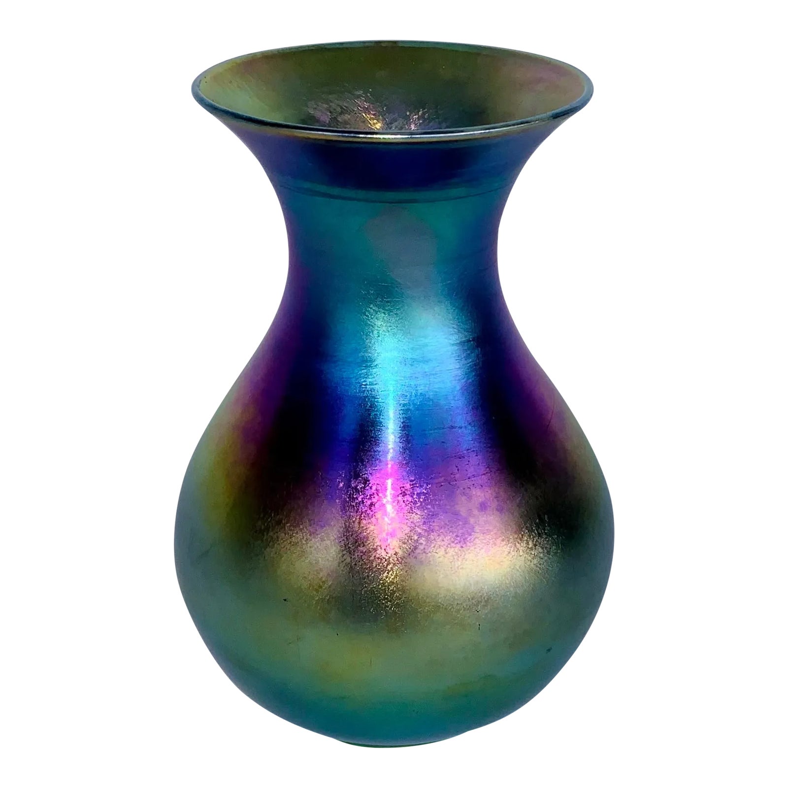 Durand Iridescent Art Glass Vase Pattern 1700-6 | Chairish