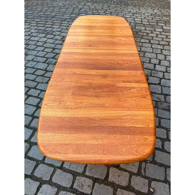 Extendable Teak Dining Table with Integrated Compartment for Tabletops ...
