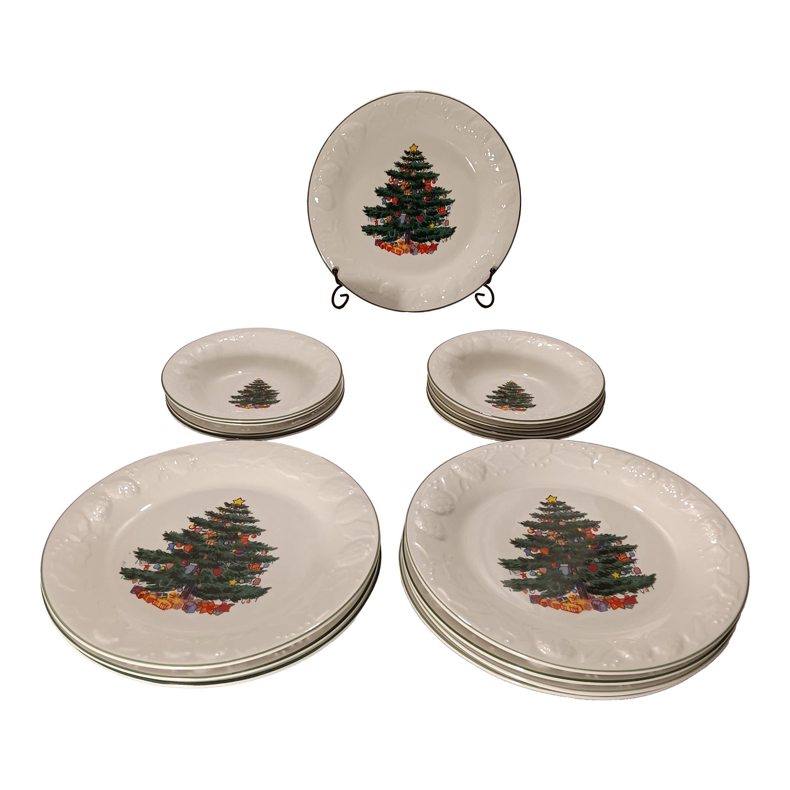 Vintage Gei Holiday Design Christmas Tree Dinner Plate Set of 16 | Chairish