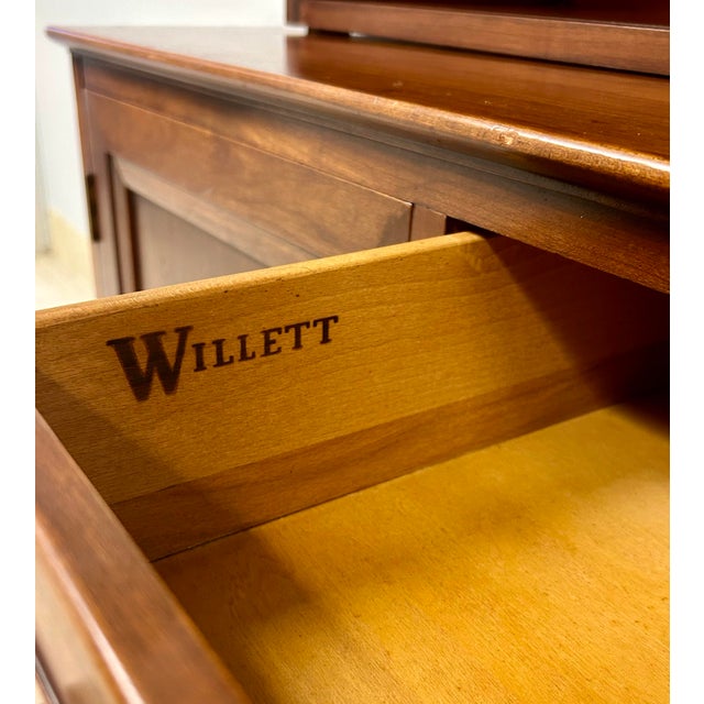 Willett Furniture Mid Century China Cabinet | Chairish