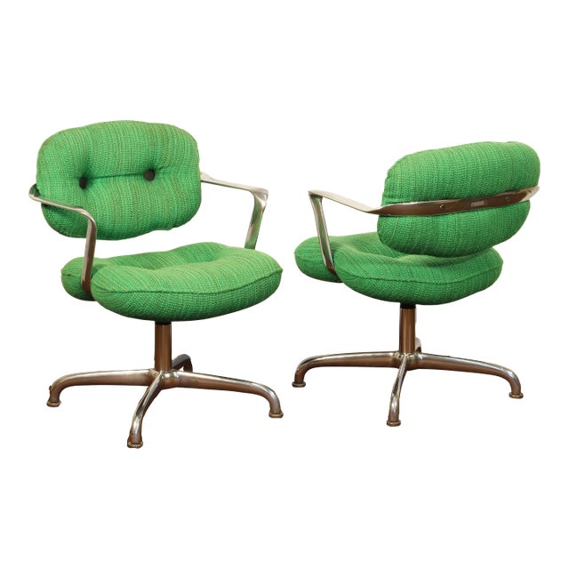 1970s Pair Knoll Model 2328 Chairs by Andrew Morrison and Bruce Hannah ...