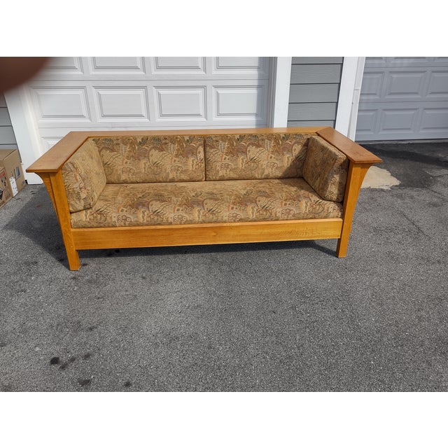 1990s Stickley Mission Oak Pegged Prairie Sofa | Chairish