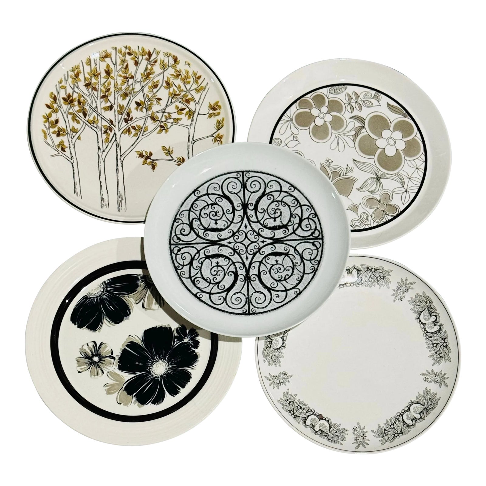 1970s Mismatched Set of 5 Black and White Dinner Plates | Chairish