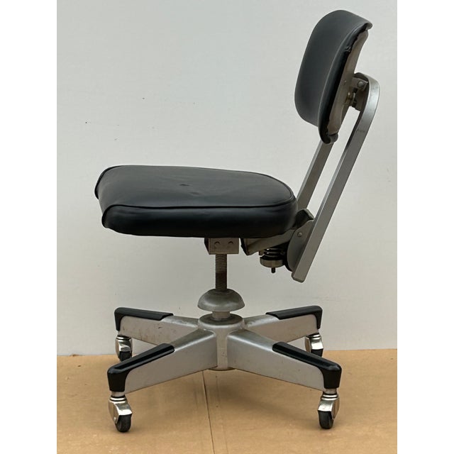 Mid 20th Century Mid-Century Modern United Chair Company Black Rolling ...