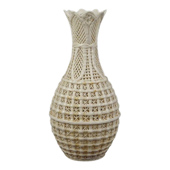 Early 1900s Chinese Porcelain Vase Song Ding Ware White Glaze Porcelain ...