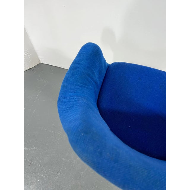 1970s Vintage Knoll Eero Saarinen Blue Upholstered Fiberglass Tulip Arm ...