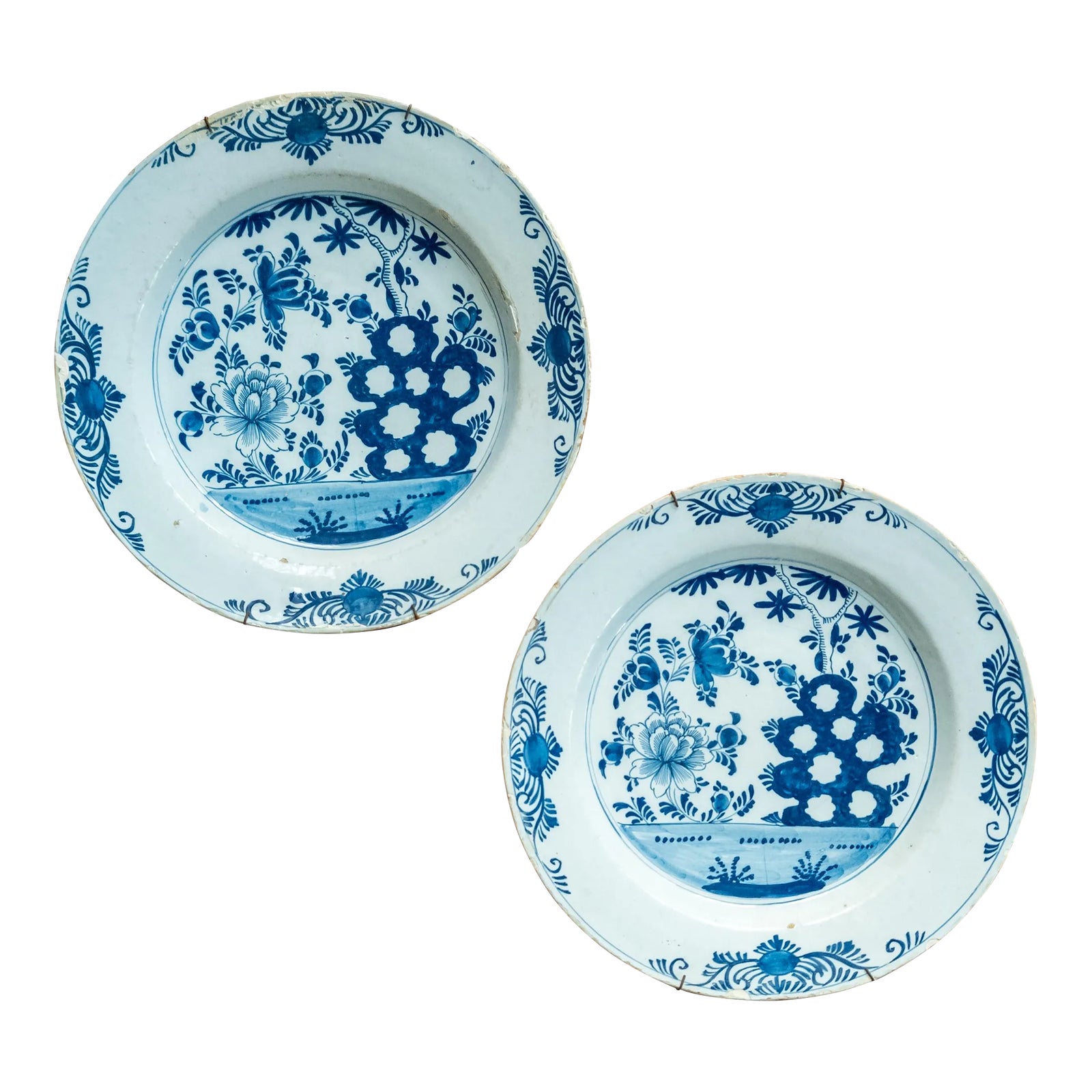 19th Century Pair of Dutch Delft Faience Chinese Style Blue and White ...