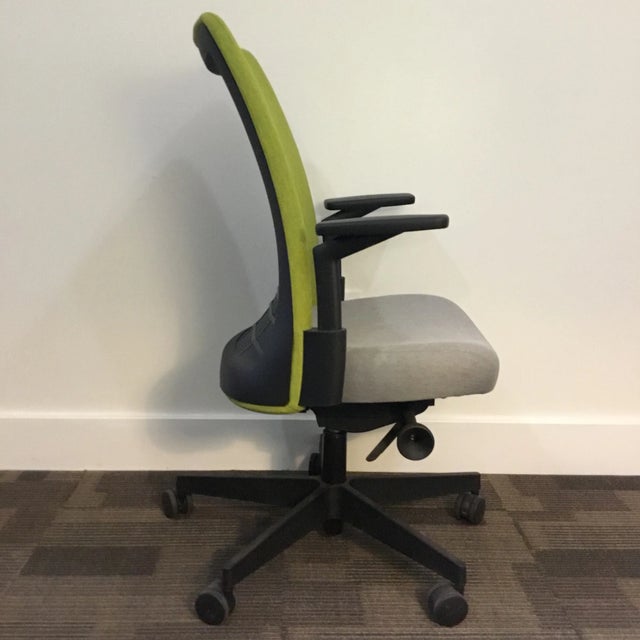 Knoll Remix Modern Office Chair - Green/Gray | Chairish