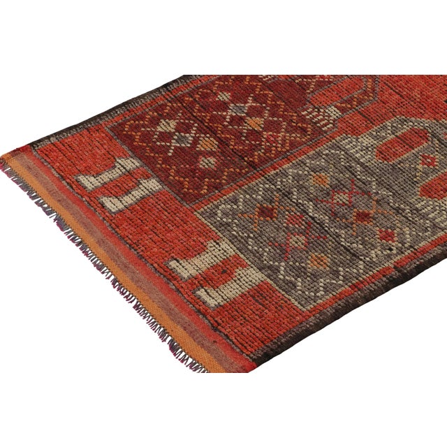 1950s Vintage Tribal Runner in Red With Multihued Pictorials Patterns ...