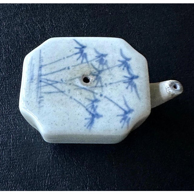 Late 19th Century Korean Ceramic White Porcelain Water Dropper Joseon ...