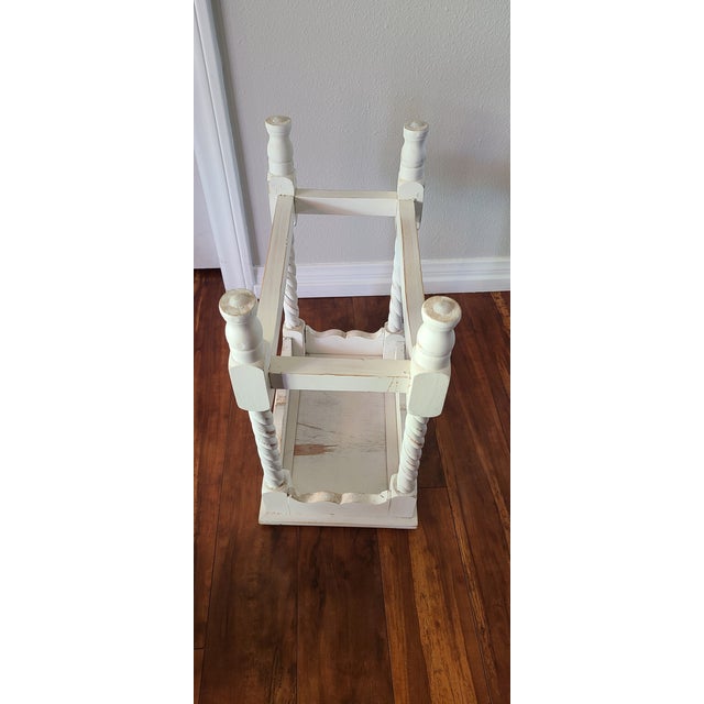 1970s Mid-Century Small White Painted Side Table | Chairish