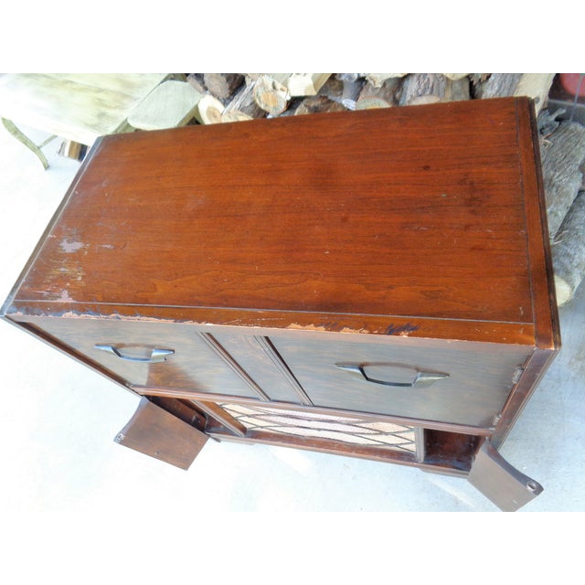 Vintage 1950's Zenith Radio-Record Player Console | Chairish